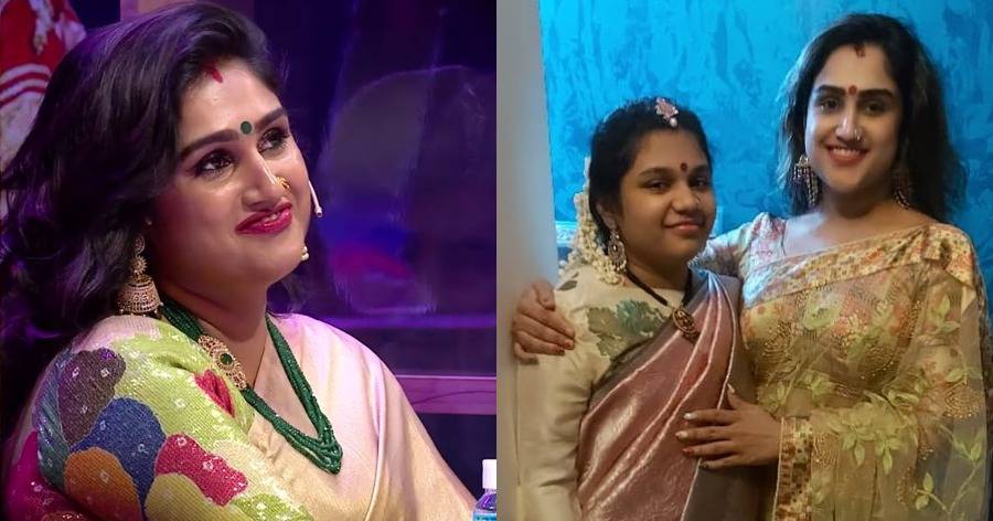 Vanitha vijayakumar younger daughter jonitha puberty function